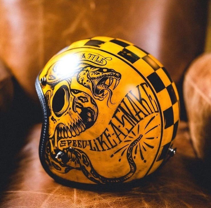 Best Vintage Motorcycle Helmets 2025 | Rider District - Rider District